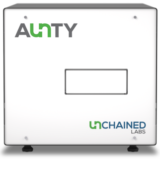 Lunatic - UV/Vis Spectrophotometer | Unchained Labs
